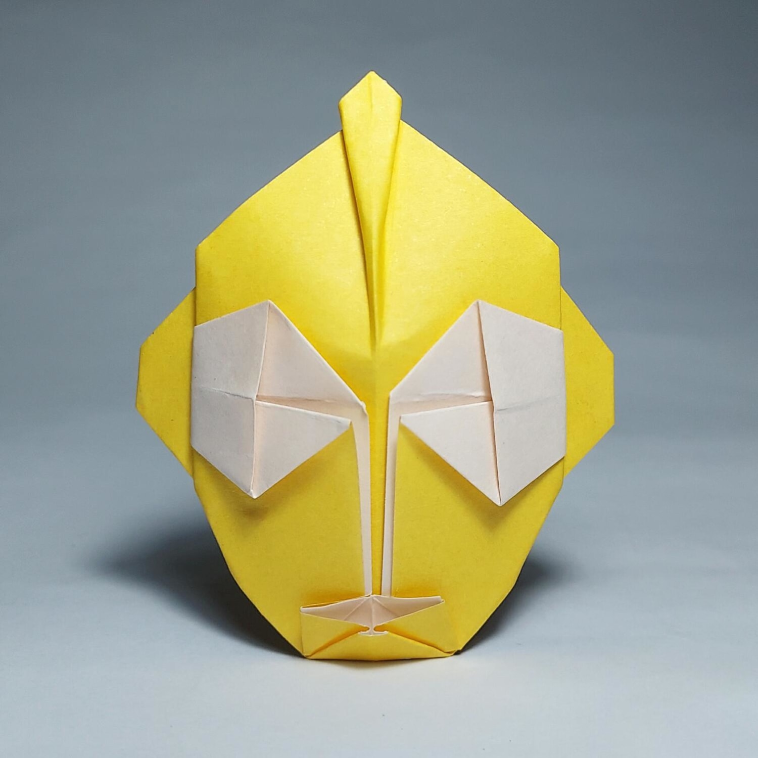 ULTRAMAN Origami Folded from a single piece Of Paper, no cuts no Glue
