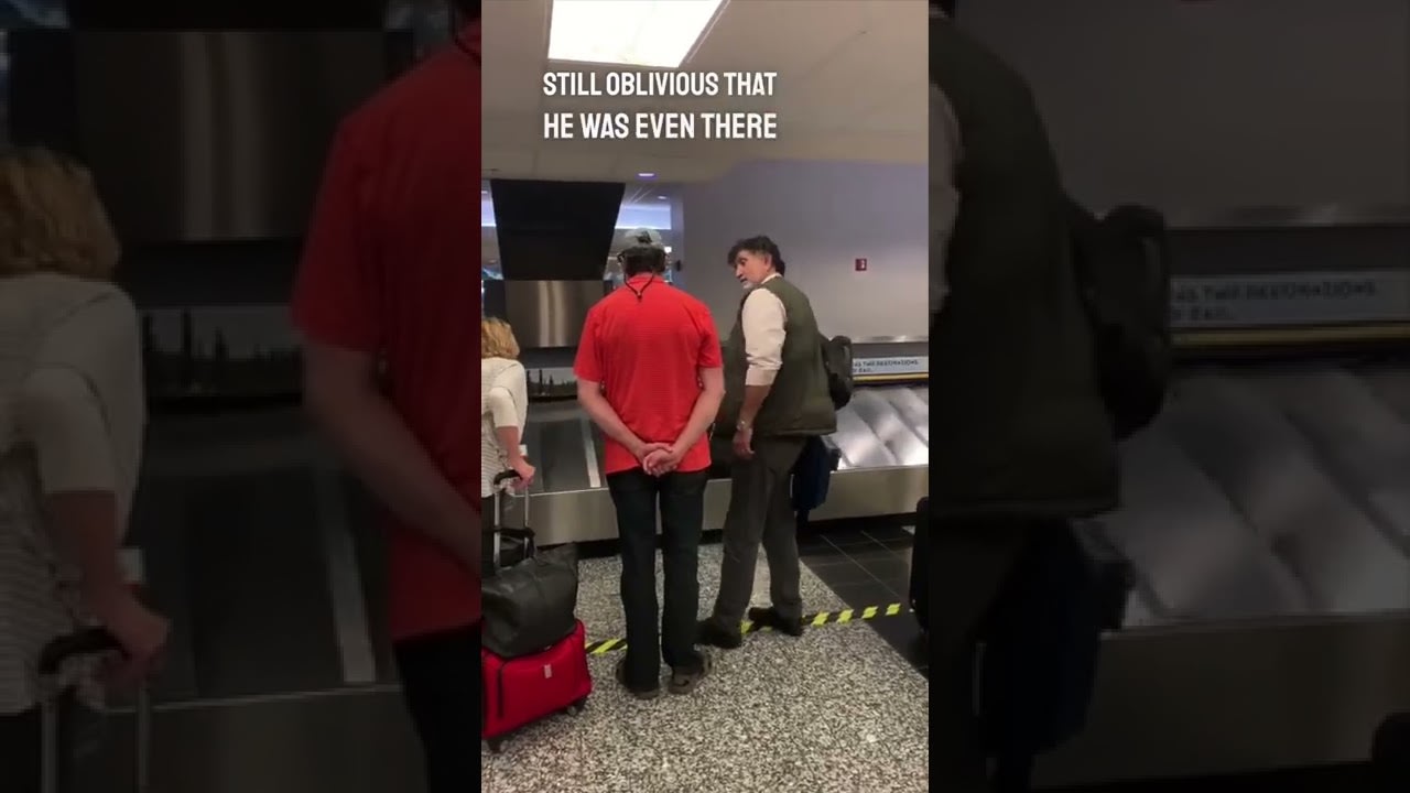 He reunited with his brother after 20 years of not seeing each other 👏 ️