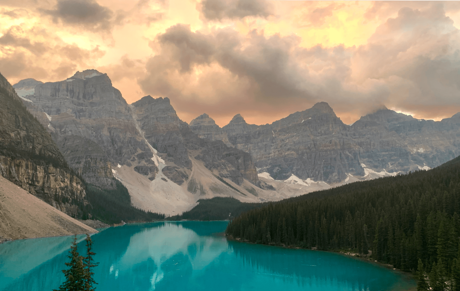Moraine Lake, Alberta, Canada.