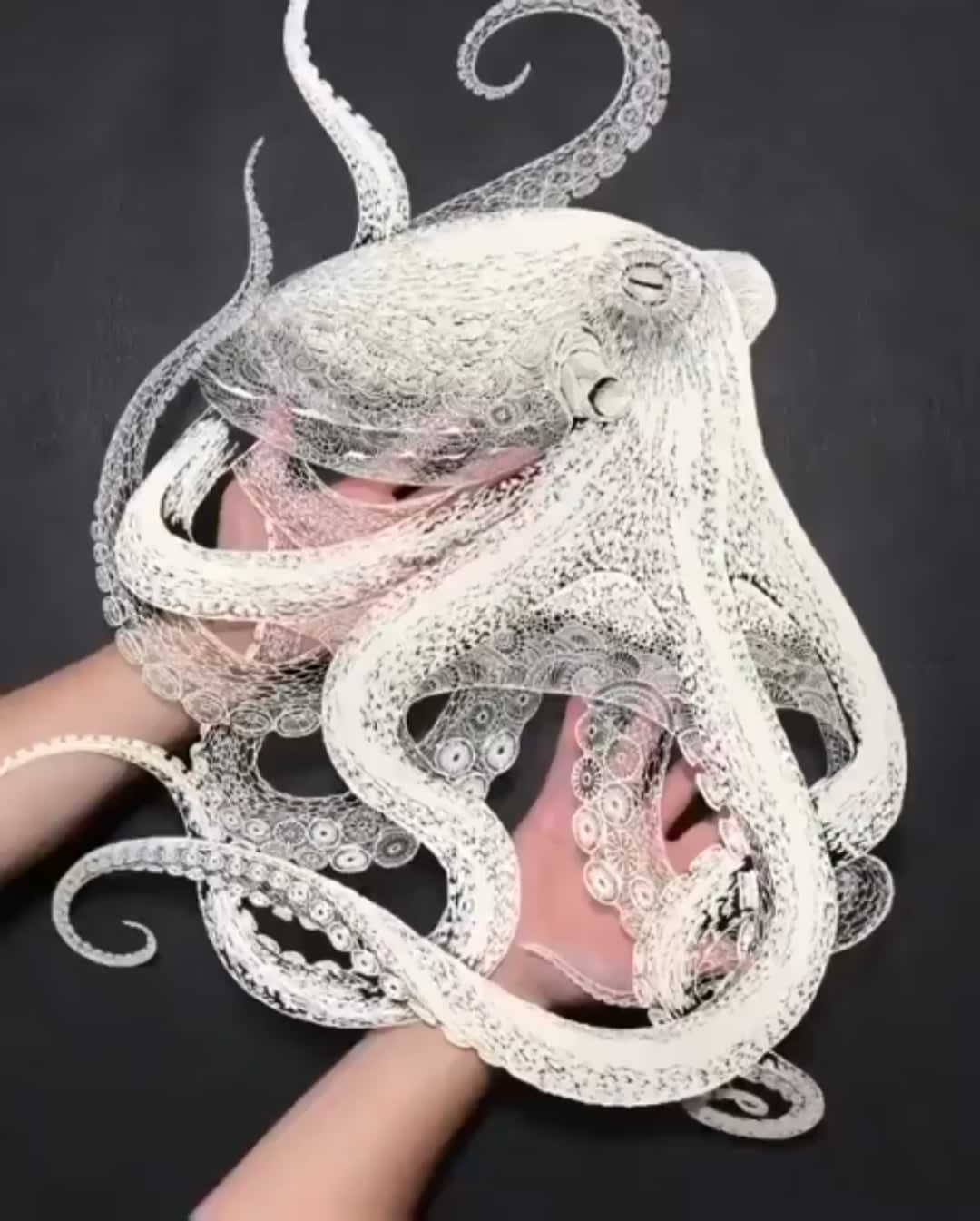 Japanese artist Kiri Ken creates exquisite cut-outs. To achieve this ...