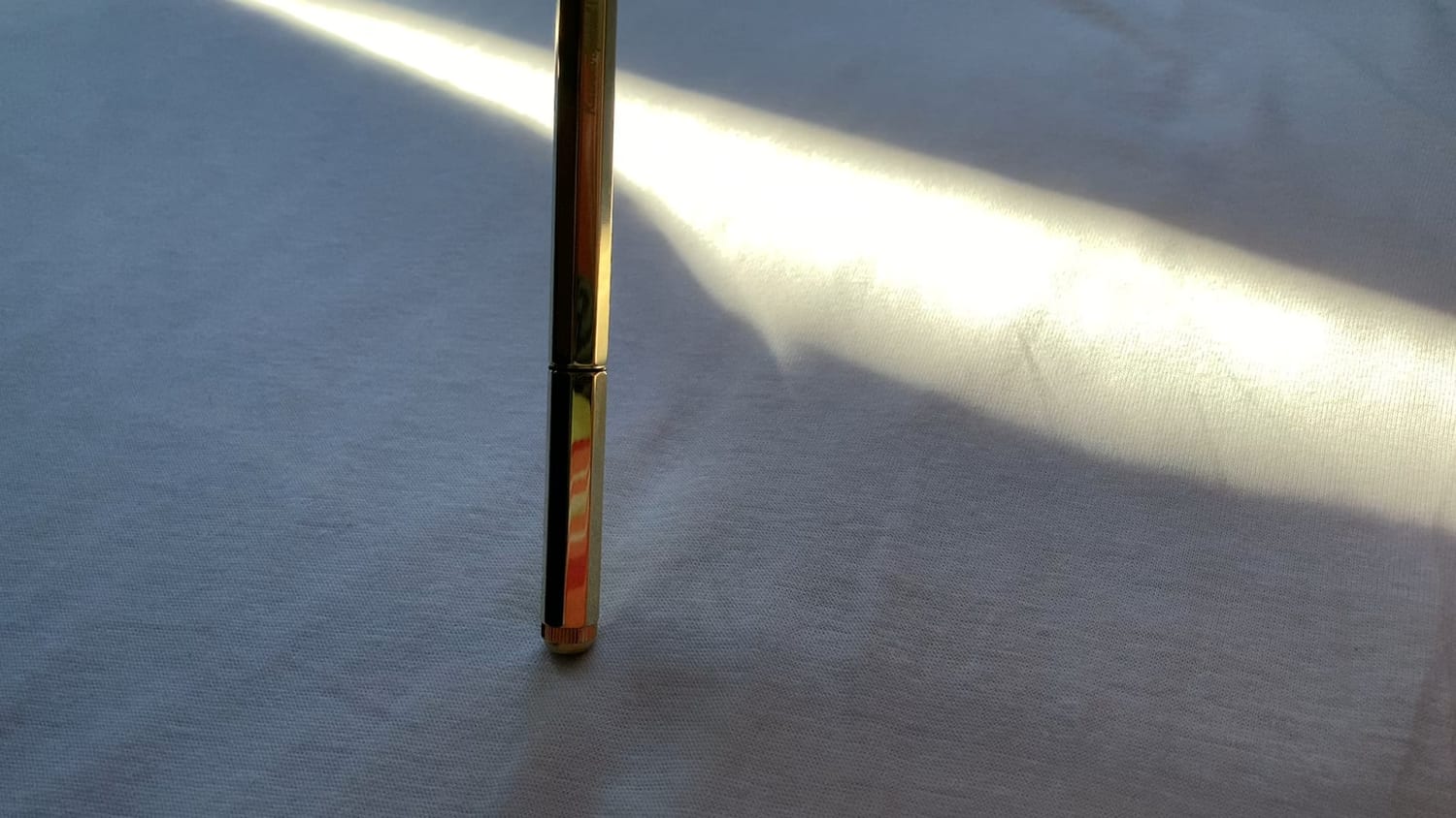 super shiny 8-faceted pen + evening sunlight...