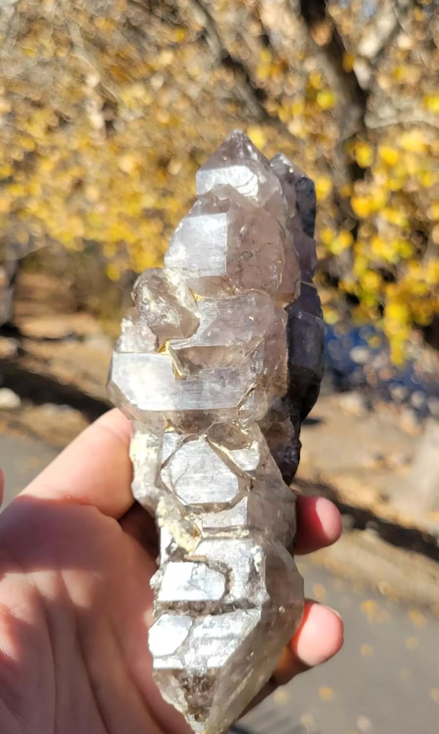 Discussion about quartz crystal deposit in Nevada