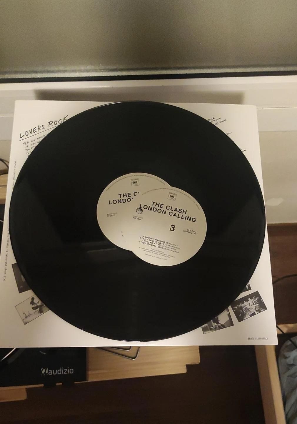 Just took out the second record out the sleeve for the first time😬😬