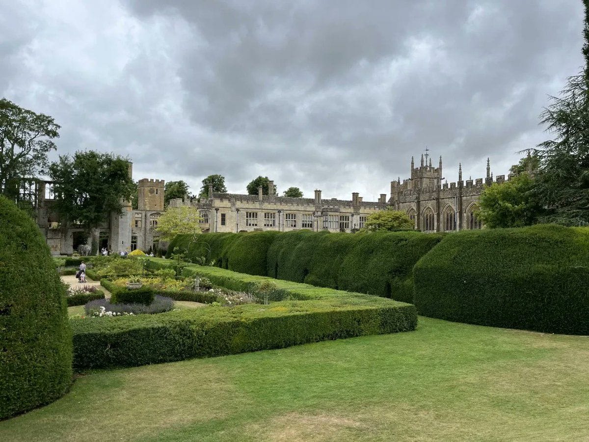 The only private castle in England to have a Queen buried within their ...