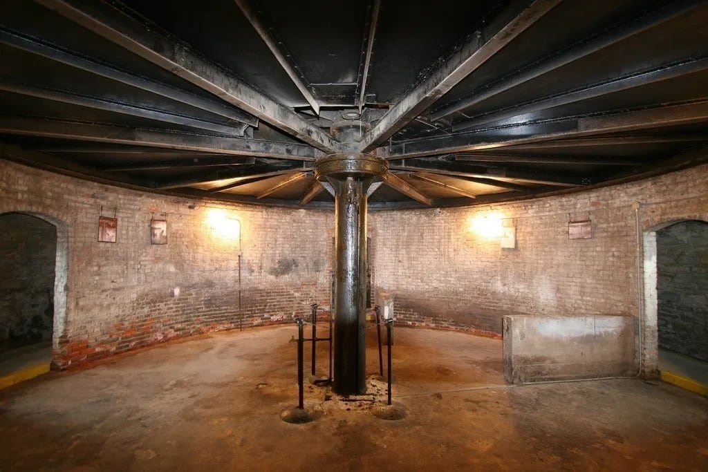 In the 19th century, USA, a new architectural design for some prisons ...