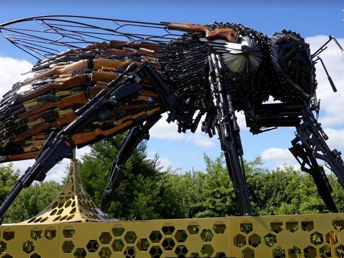 The Manchester Bee monument is made entirely from weapons and ...