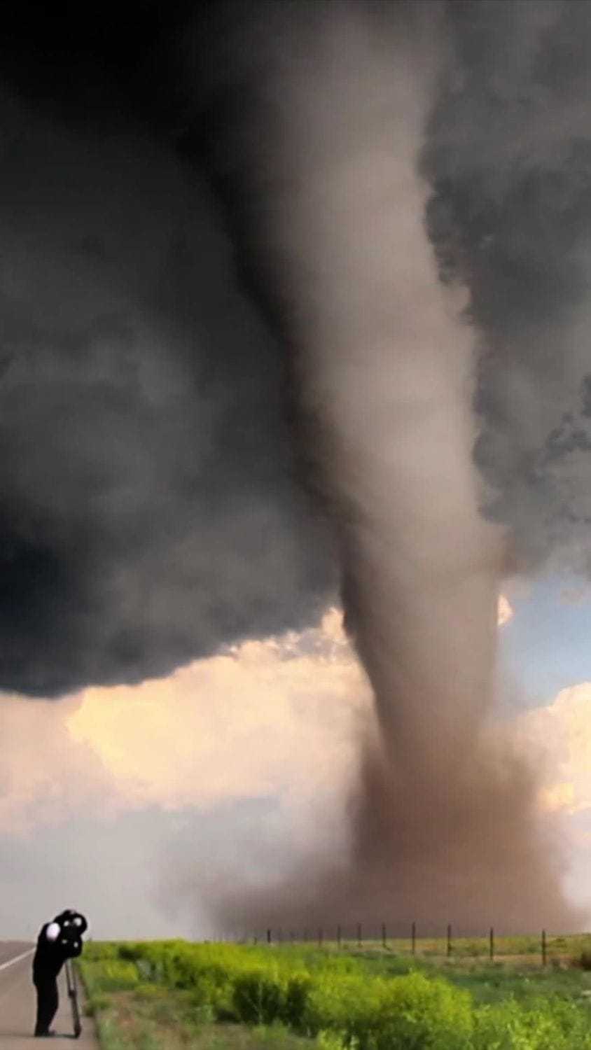 Epic tornado in Colorado! 🤯 In weather forecasting there is a ...