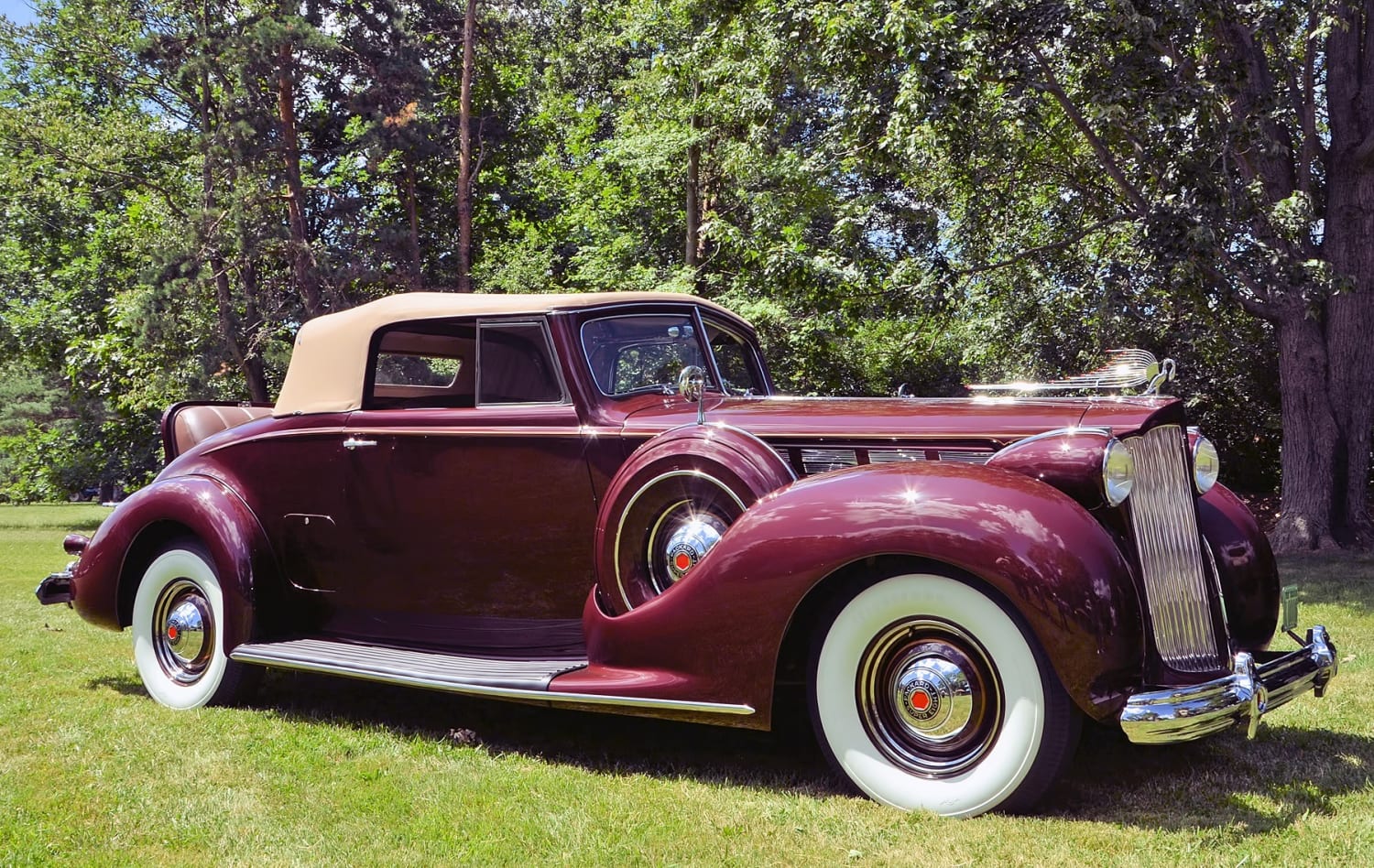 Packard Model 1604 Super Eight Convertible Coupe 1938. - Source Classic ...