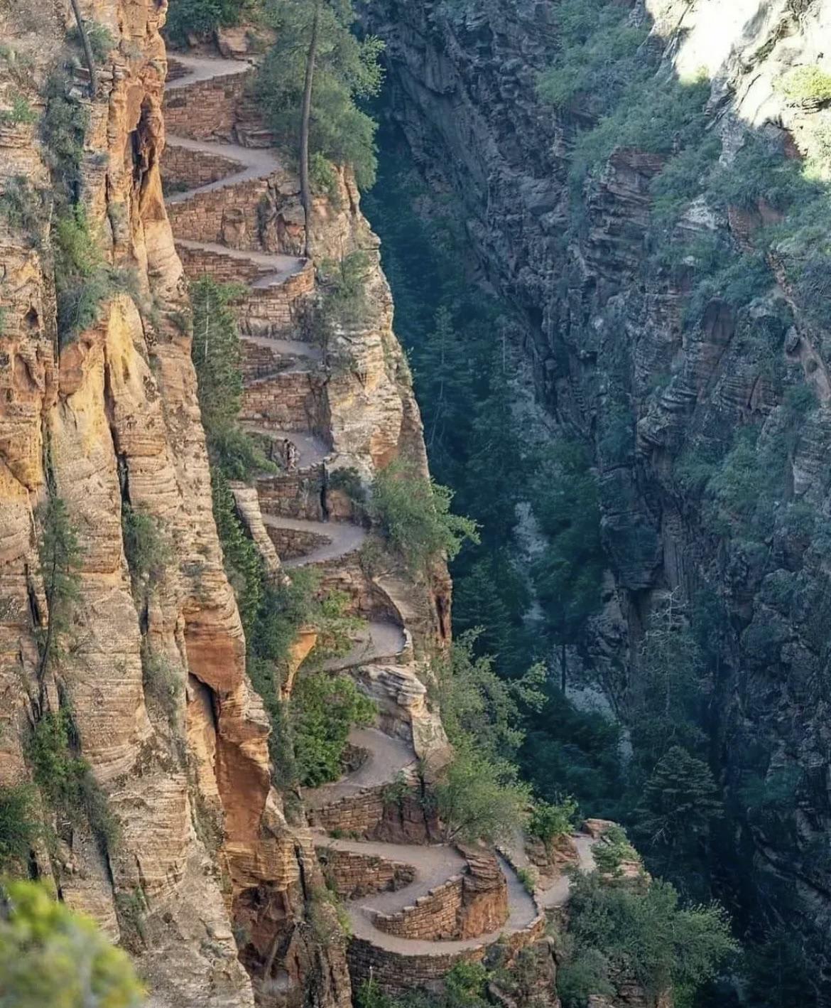 Walter’s Wiggles, Angel’s Landing, Zion National Park, USA