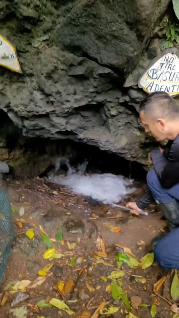 Costa Rica’s Cave of Death (Cueva de la Muerte) is a pool of carbon ...