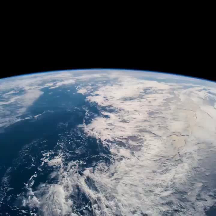 Timelapse created using photographs taken from the International Space ...