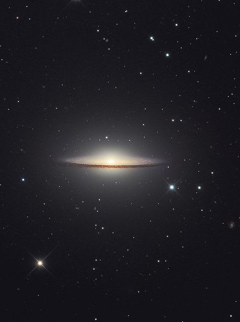 M104_galaxy | Hubble space telescope, Space telescope, Space pictures