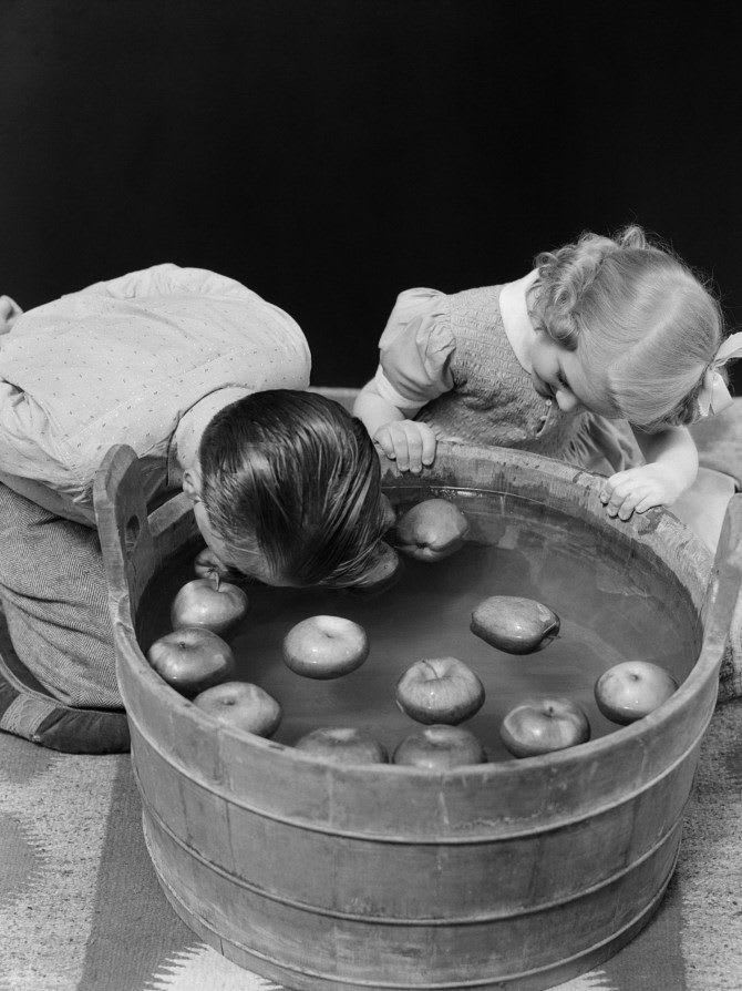 Bobbing For Apples