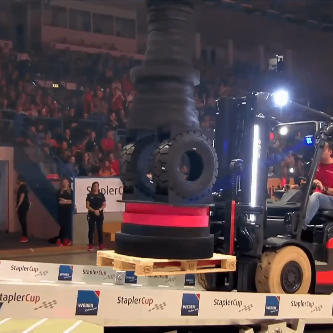 Forget about American Ninja Warrior. I give you the German Forklift ...