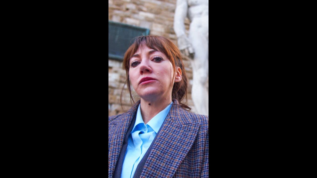 Philomena Cunk, the art critic 🎨