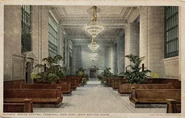 Grand Central Terminal main waiting room on a c1912 New York Vintage ...