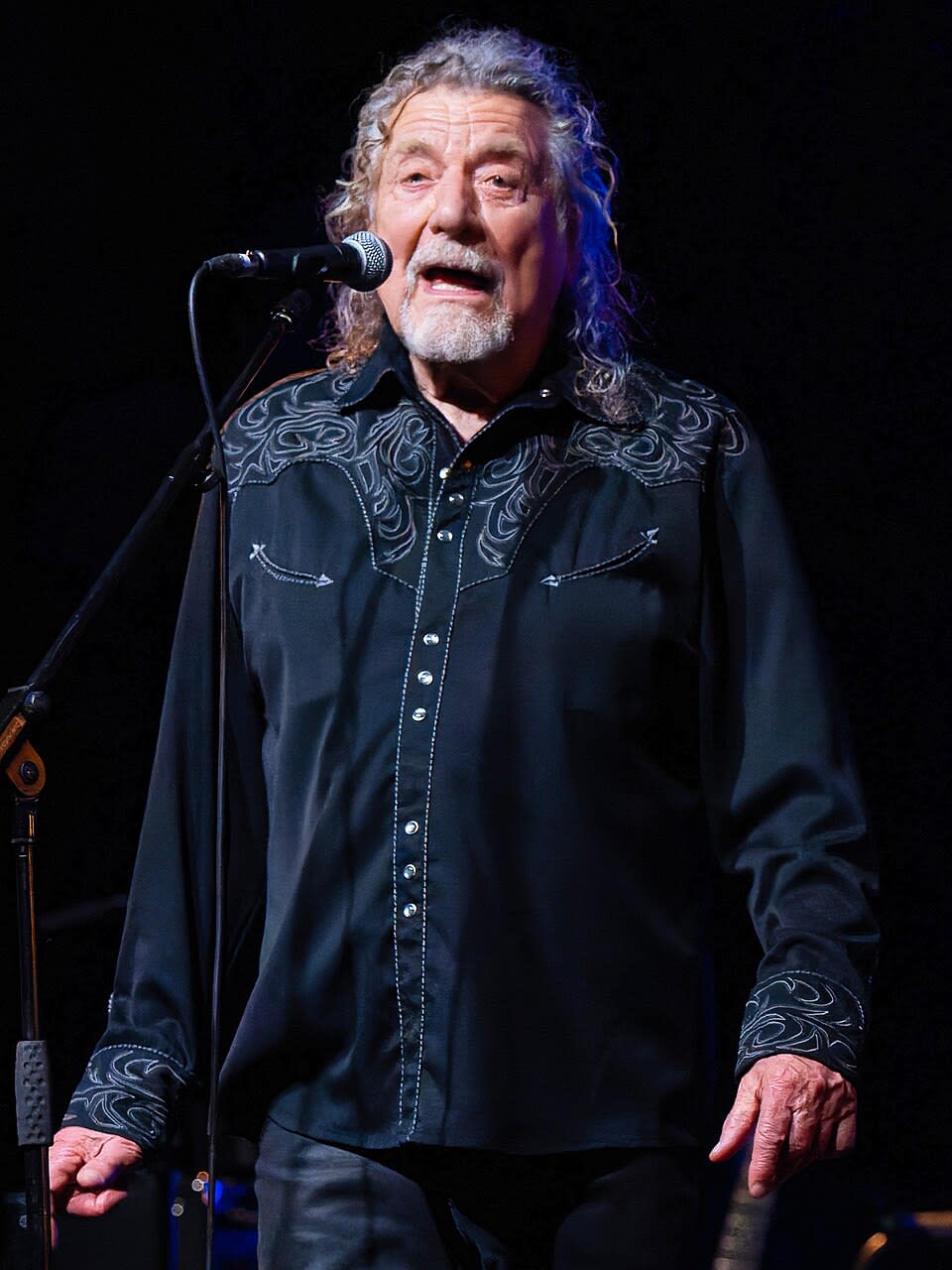 TIL Robert Plant (Led Zeppelin singer) had three children with his wife ...