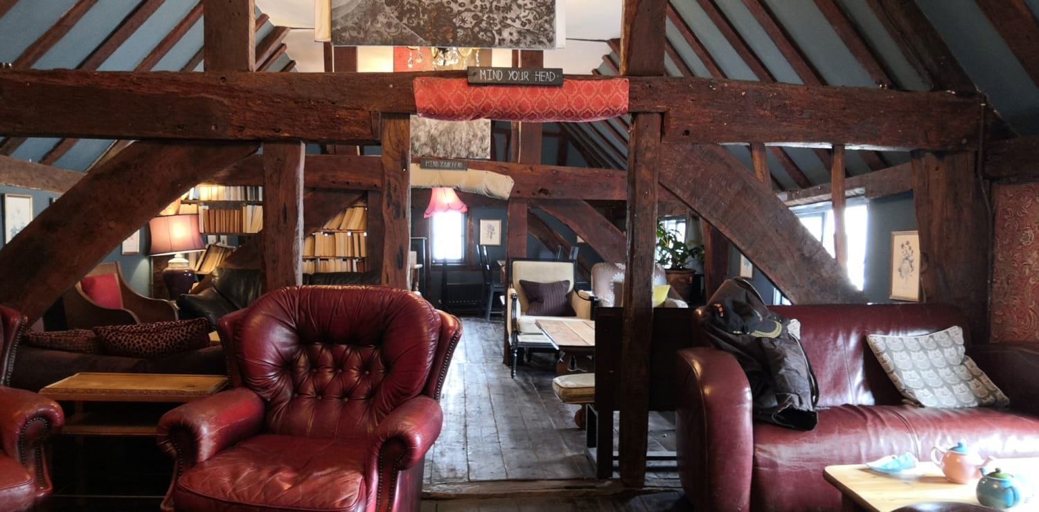 This is easily the most comfortable coffee shop I've been to this week ...