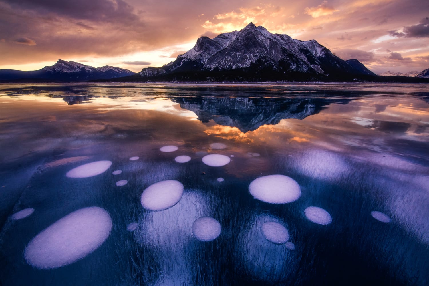 Sunrise on Abraham Lake