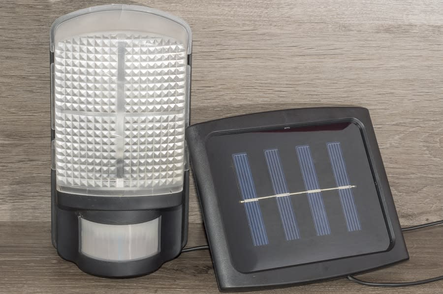 Best Solar Motion Sensor Lights For Outdoor Use In 2019